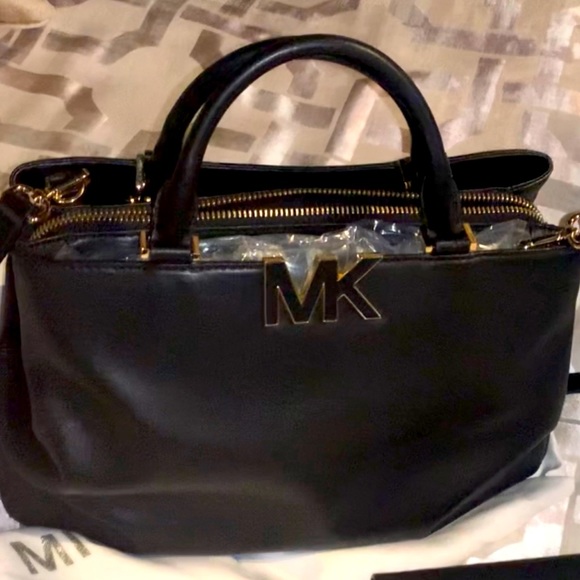 Michael Kors Collection | Bags | Black Michel Kors Beautiful Leather ...